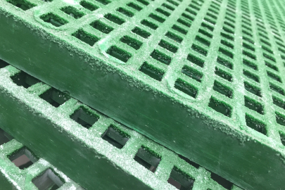 Caillebotis polyester - API Plastiques